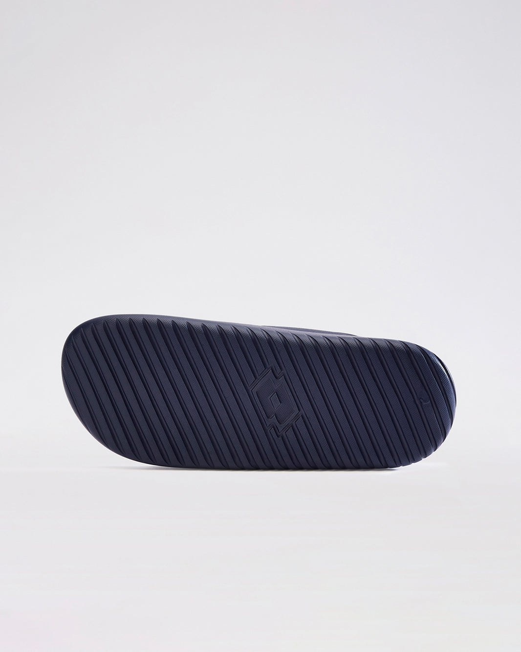 Stylish Flip Flops & Slippers for Men Online | Lotto